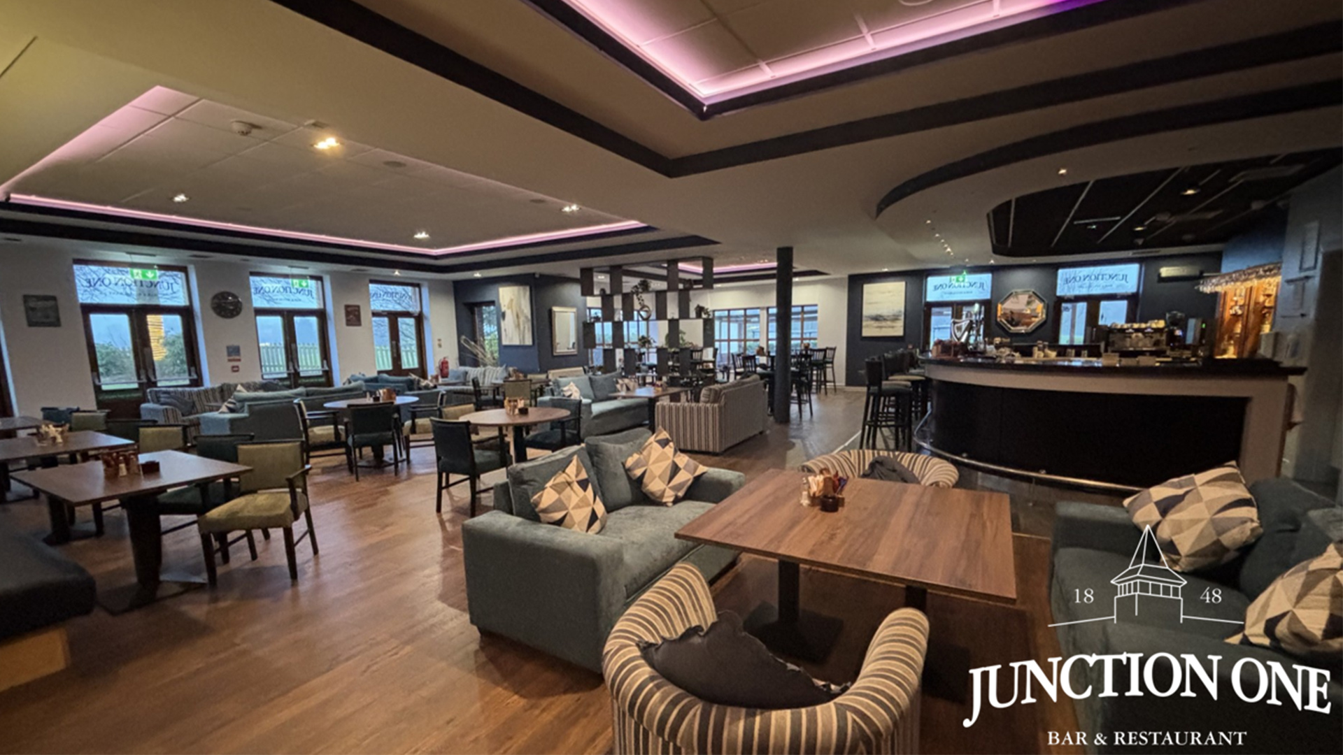 Junction One Bar | Pubs in Tipperary | Ballykisteen Golf Hotel